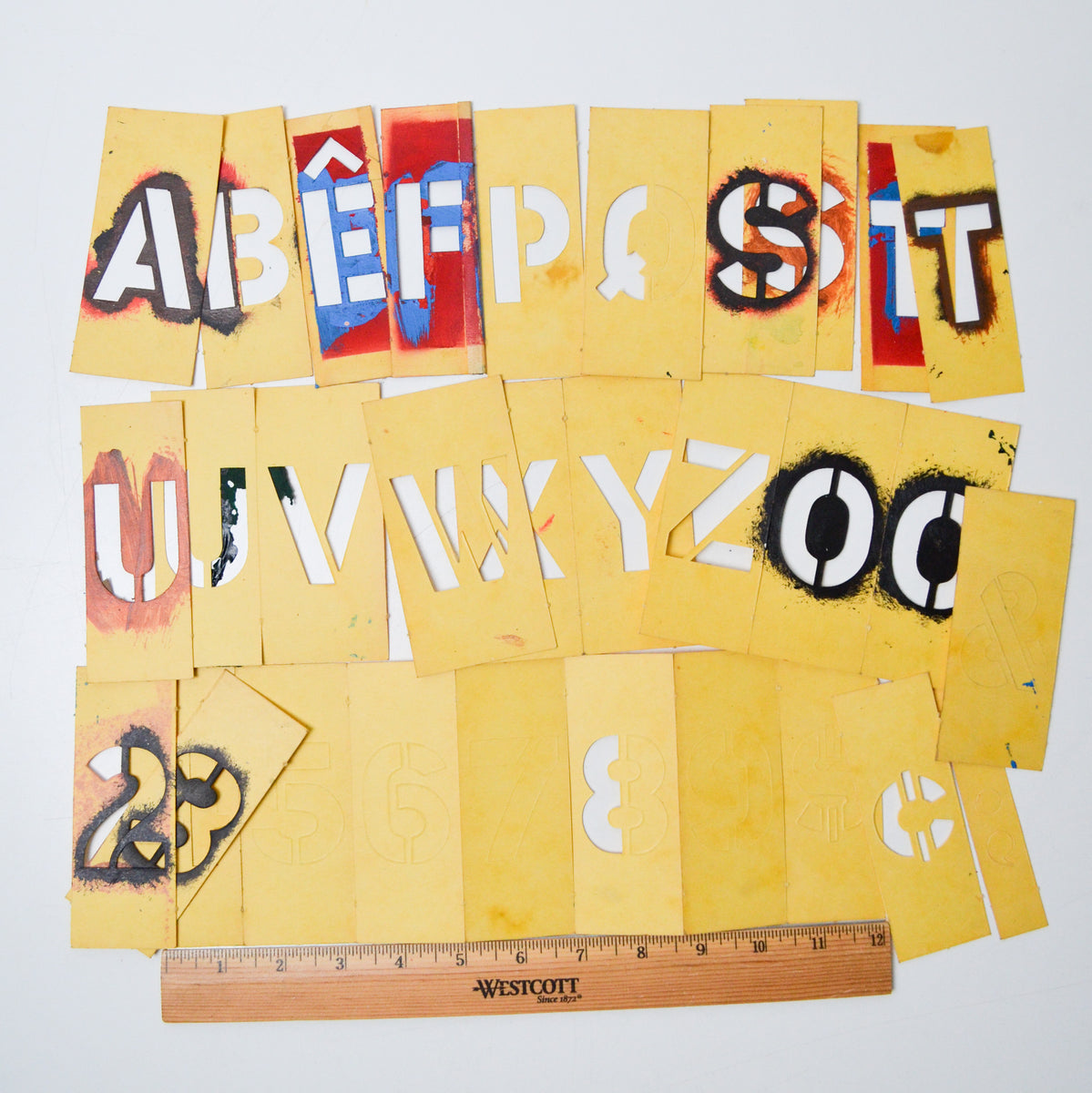 Alphanumeric Stencil Set – Make & Mend