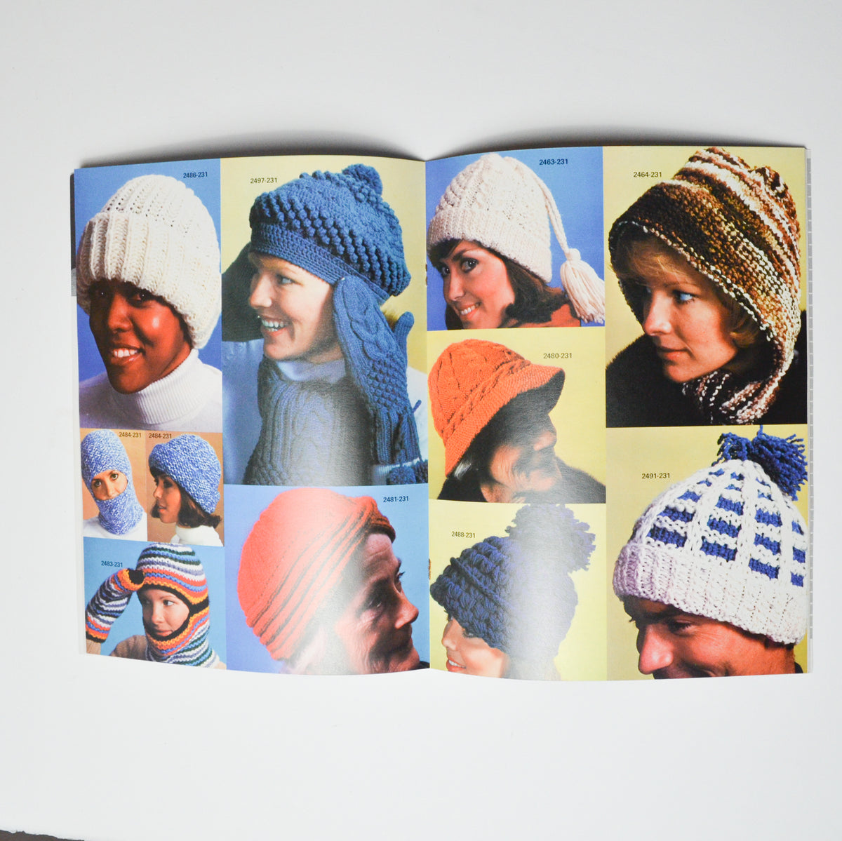 Bernat Hats, Scarves + Mittens Book No. 231 – Make & Mend