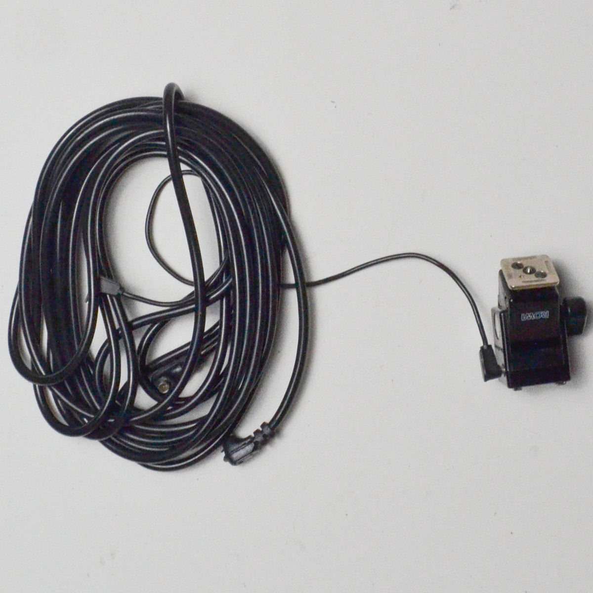Rowi Hot Shoe Metal Flash Adapter with Cord – Make & Mend