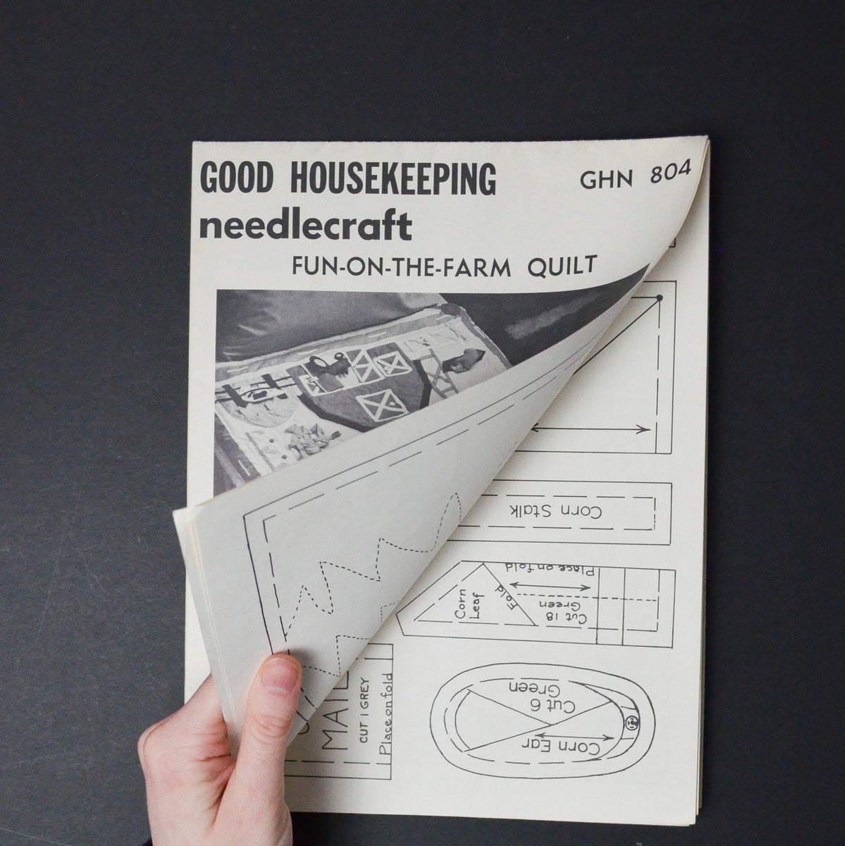 Good Housekeeping Needlecraft Fun on the Farm Quilt Pattern - GHN 804 ...