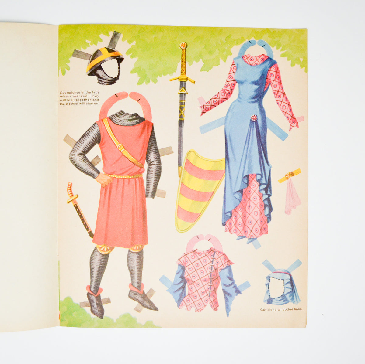 Robin Hood and Maid Marian Paper Doll Booklet – Make & Mend