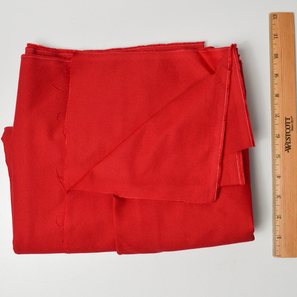 Red Quilting Weight Woven Fabric - 44" x 108" – Make & Mend