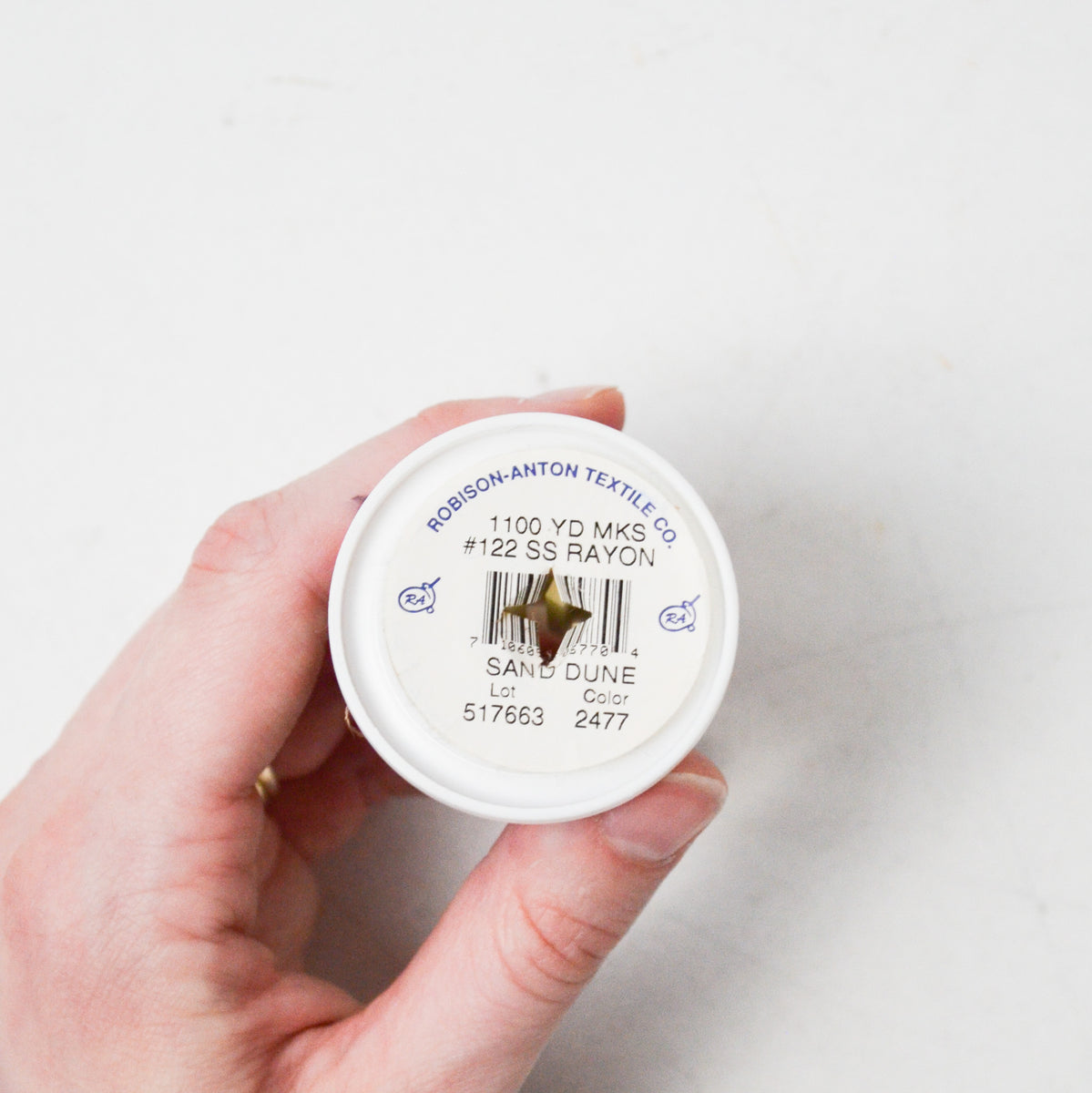 Sand Dune 2332 Robison-Anton Rayon 40 wt. Machine Embroidery Thread ...